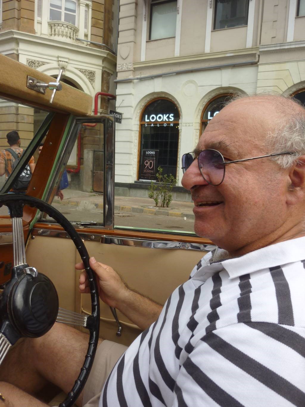 Global Correspondents